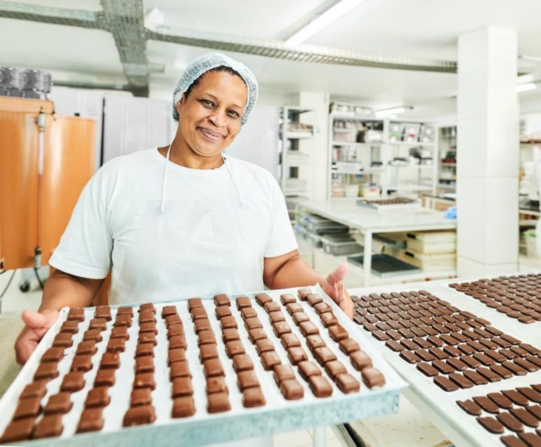 Kansas Citys Sweet Escape: Chocolate & Wine Tour - Who Will Love This Experience?