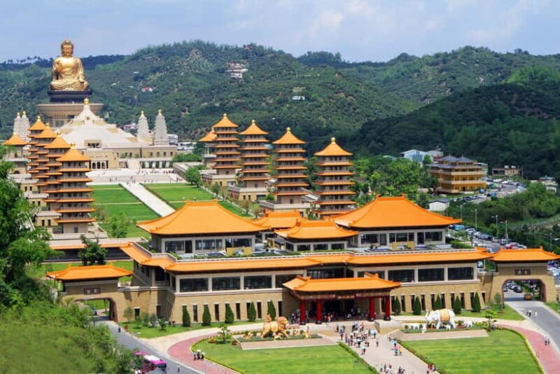 Kaohsiung: Private City Tour with Fo Guang Shan Museum - A Closer Look at the Itinerary