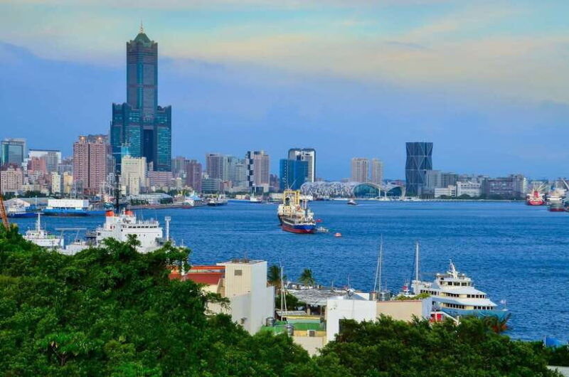 Kaohsiung: Private Walking Tour with a Local - Key Points