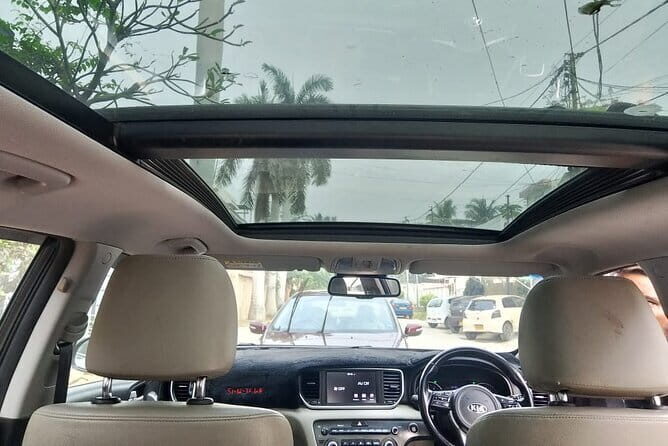 Karachi Airport Private Luxury Transport - Key Points