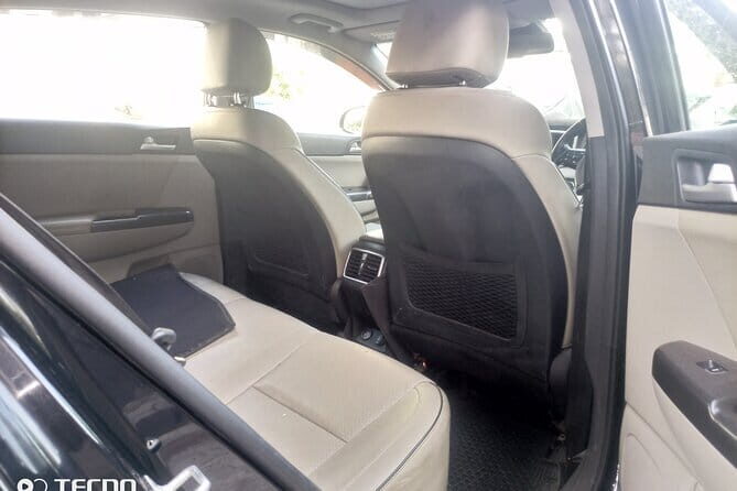 Karachi Airport Private Luxury Transport - Practical Details and What to Expect