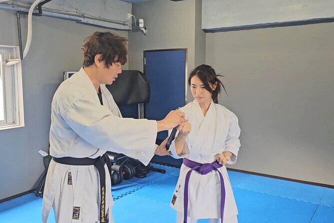 Karate hands-on 2 hours lesson with Master of Shito-ryu in Kobe - A Closer Look at the Experience