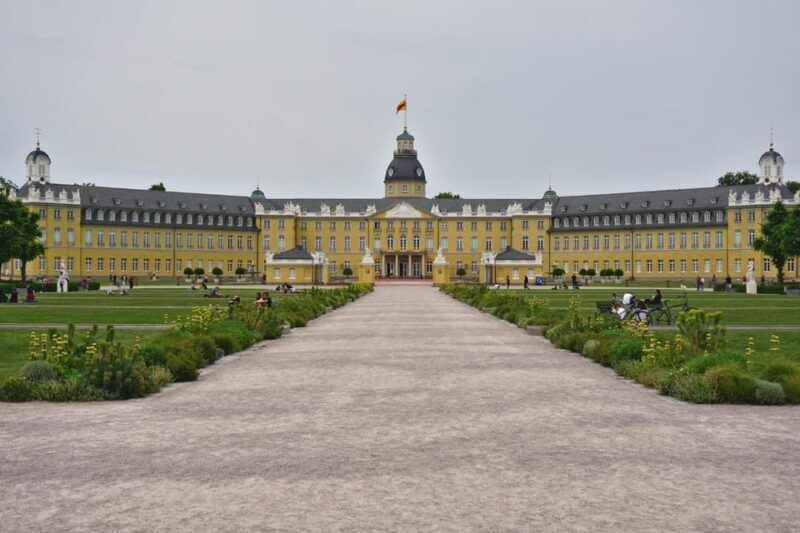 Karlsruhe: Express Walk with a Local in 90 minutes - FAQ