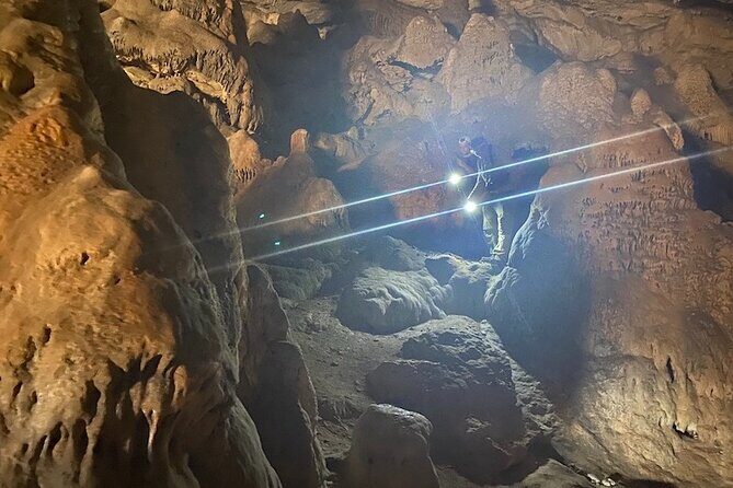 Karpathos Aperi Limniotis Cave Hike for stalagmites / stalactites - Key Points