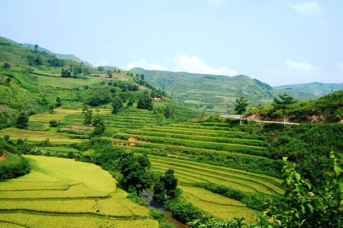 Karst Plateau Geopark Tour 3 Days 2 Nights From Hanoi - The Natural Beauty and Scenic Highlights
