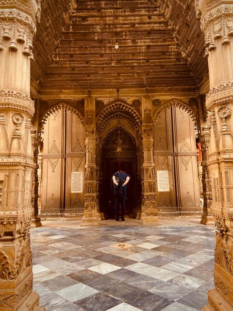 Kashi :: Heritage Walk into old city with morning boat ride - Key Points