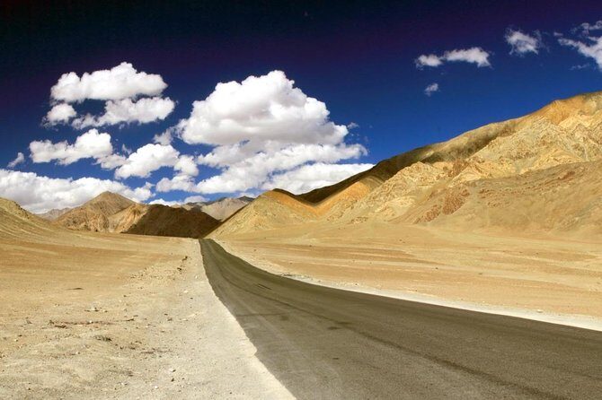 Kashmir & Ladakh: Himalayan Heights Expedition - Returning to Leh: Monasteries and Monuments