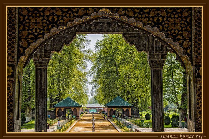 Kashmir Private Tour - an ultimate abode of heaven - Exploring the Details of the Kashmir Private Tour