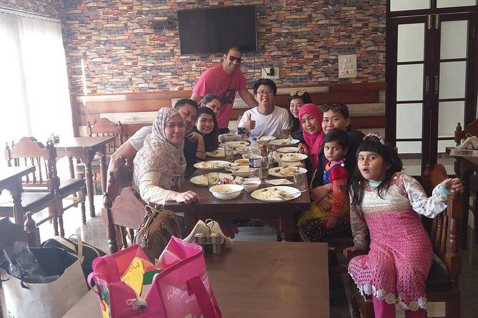 Kashmir Trips Couples Honeymoon Tours - Key Points