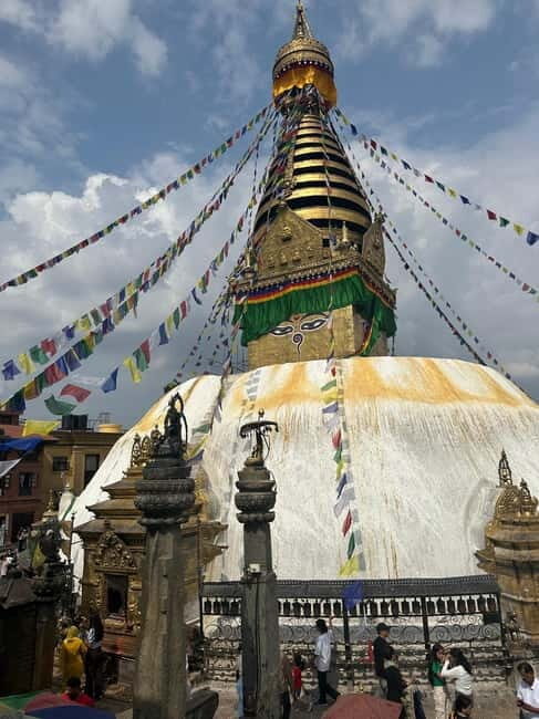 Kathmandu: A Photographer's Pilgrimage Tour to Swayambhunath - Introduction: A Deep Dive into Swayambhunath
