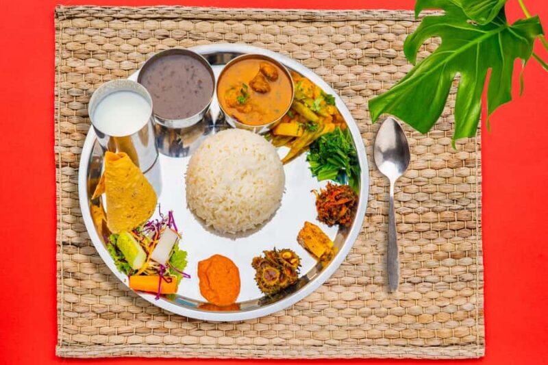 Kathmandu: Bhaktapur Clay Art, Nepali Lunch and Folk Music - Key Points