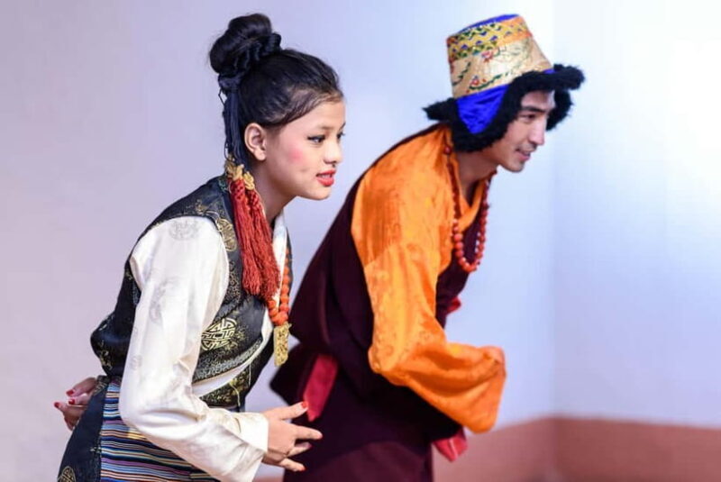 Kathmandu: Cultural Dinner Show - Key Points