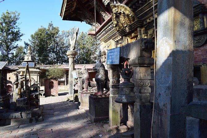 Kathmandu Eastern Valley Hindu Pilgrimage Tour - Siddha Pokhari: A Tranquil Water Body