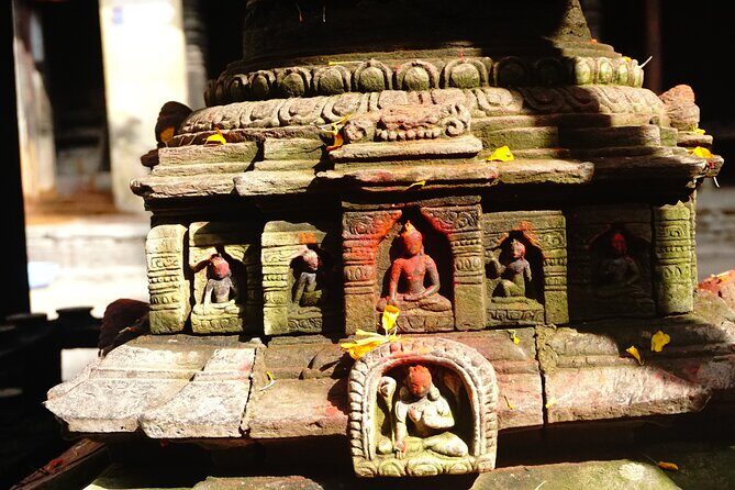 Kathmandu Rickshaw Tour Of Thamel And Durbar Square - The Experience of Riding a Rickshaw