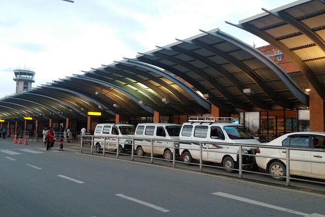 Kathmandu: TIA Kathmandu Airport transfer - Service inclusions and extras