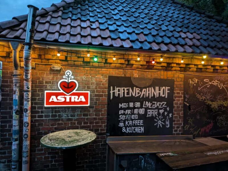Katta Stand-up Comedy Show Altona & Eimsbüttel - The Value of Your Ticket