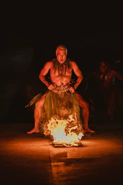 Kauai: Ahi Uila Fire Show with Dinner Option - In-Depth Look at the Itinerary