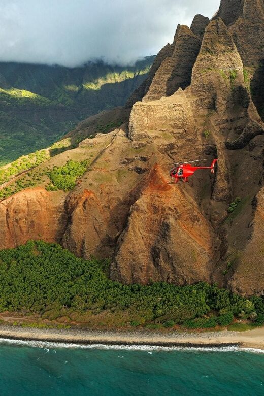 Kauai: Hughes 500 4-Passenger Doors-Off Helicopter Flight - Discovering Kauai from Above: An Overview