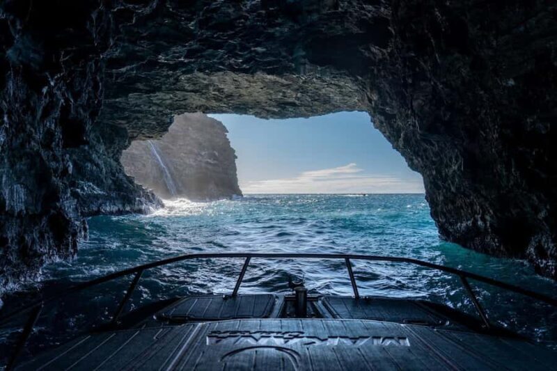 Kauai: Na Pali Coast Boat Tour with Cultural Captain & Crew - FAQ