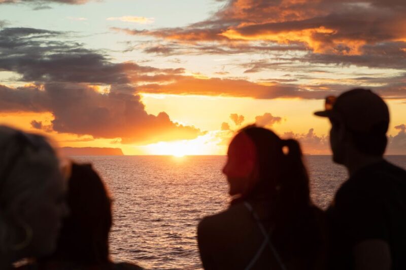 Kauai: Napali Coast Sunset Sailboat Tour with Dinner - FAQ