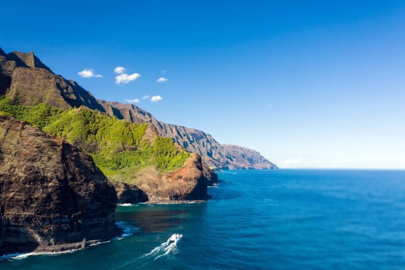Kauai: Niihau and Na Pali Coast Full-Day Boat Tour - Key Points