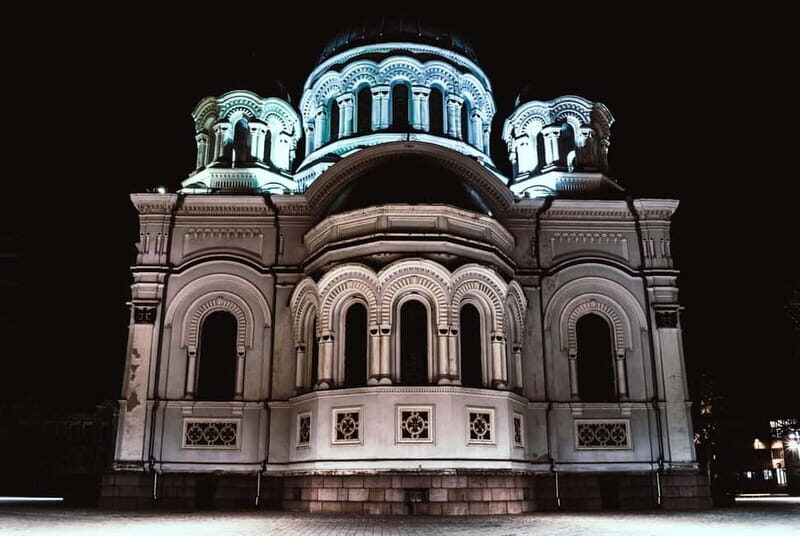Kaunas Old Town: 2-Hour Ghost Tour - Exploring Kaunas Old Town’s Haunted Corners