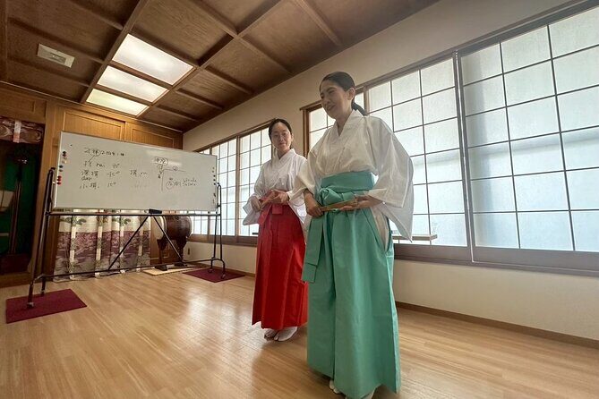 Kawasaki Shrine Experience: Miko & Shinto Priest Traditions - Who Should Consider This Tour