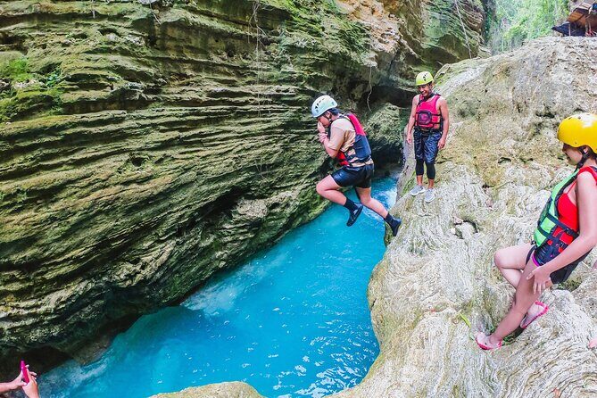 Kawasan Falls Canyoneering w/ Lunch & Transfers from Cebu City - FAQ