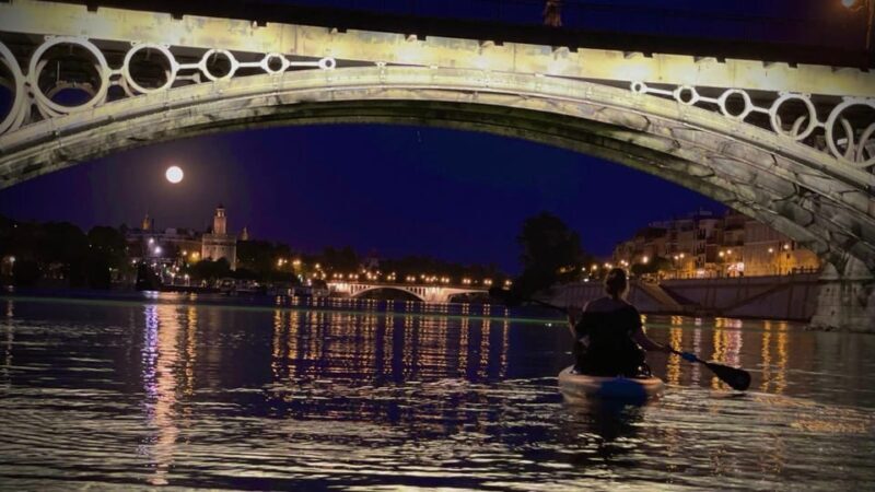 Kayak full moon: Historical part, Triana & La Cartuja - An Authentic Nighttime Glimpse of Seville’s Guadalquivir