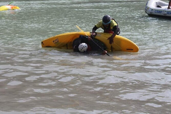 Kayak lessons in Rishikesh - Key Points