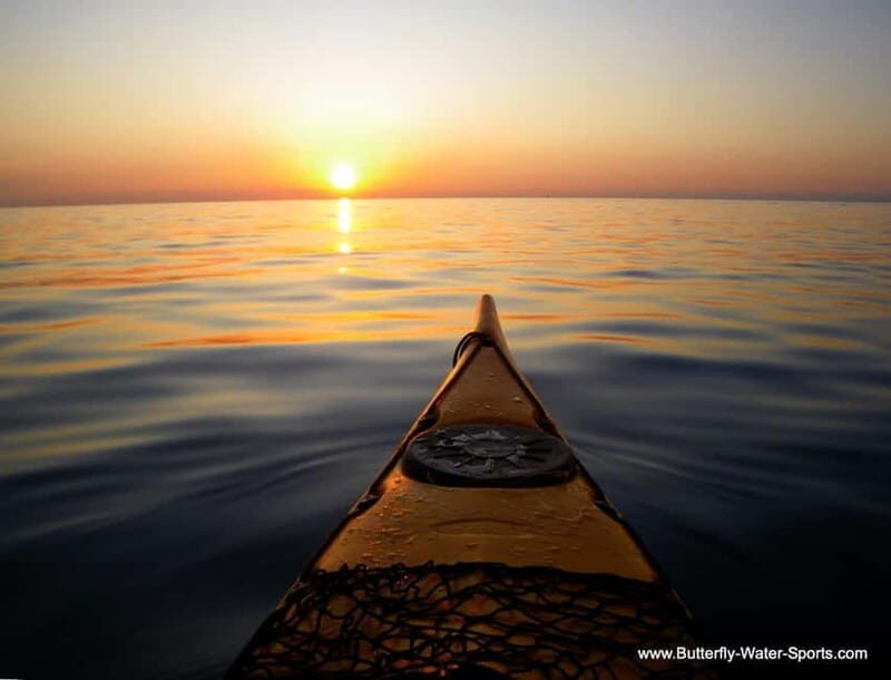 Kayak Tour from Tuepi - Setting the Scene: An Authentic Coastal Experience