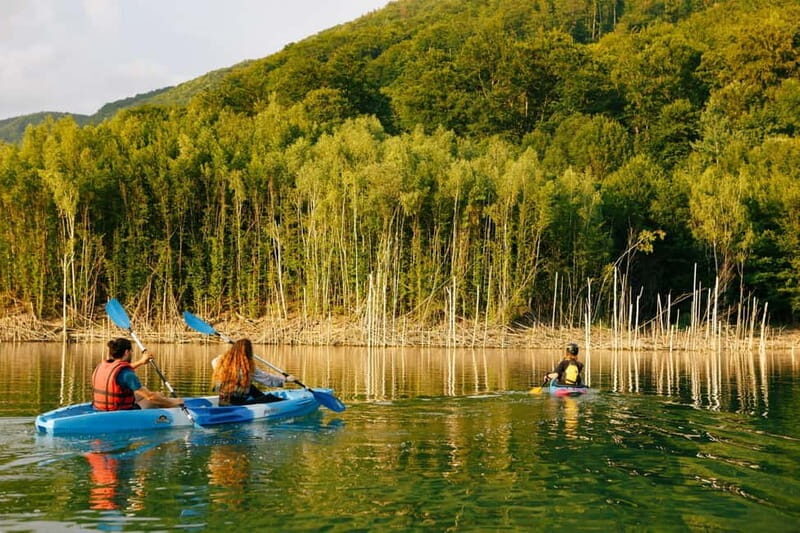 Kayaking Adventure on Siriu mountain Lake - Discover the Kayaking Adventure on Siriu Mountain Lake