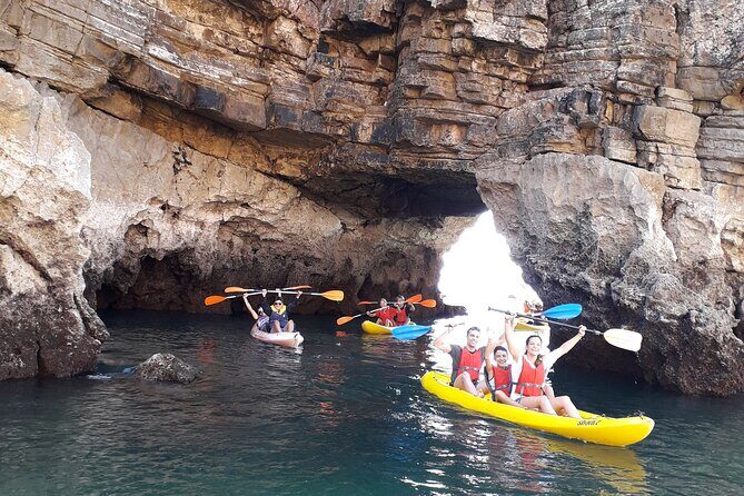 Kayaking along the Algarve Coast - Exploring the Algarve Coast by Kayak: A Practical, Authentic Adventure