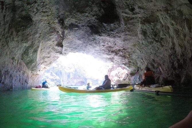 Kayaking Day Trip on the Colorado River from Las Vegas - The Check-in and Gear Fitting