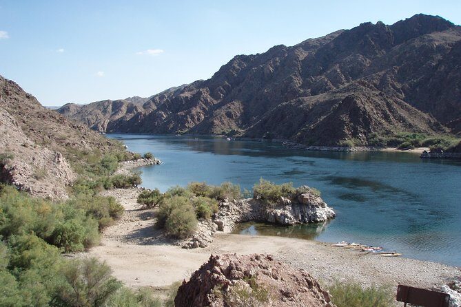 Kayaking Day Trip on the Colorado River from Las Vegas - The Short Hike and Historic Ruins