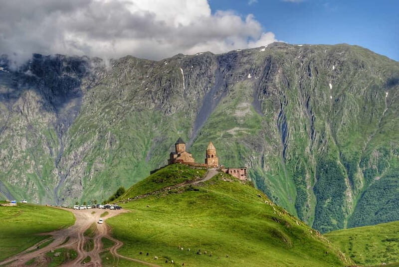 Kazbeg Mountains Day Trip with Gourmet Lunch at Rooms! - Exploring the Kazbegi Mountains Day Trip: A Genuine Adventure in Georgia