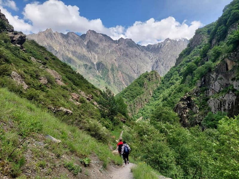 Kazbegi: Gveleti Waterfall Guided Hike - FAQ