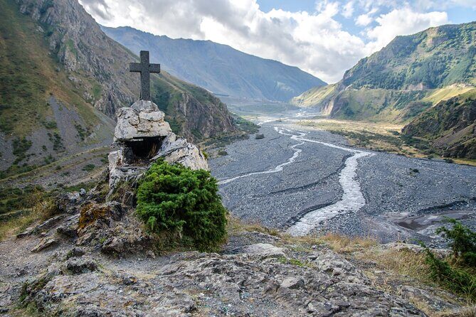 Kazbegi - Half Day Private Tour to Dariali Gorge & Waterfalls - Transportation and Overall Value