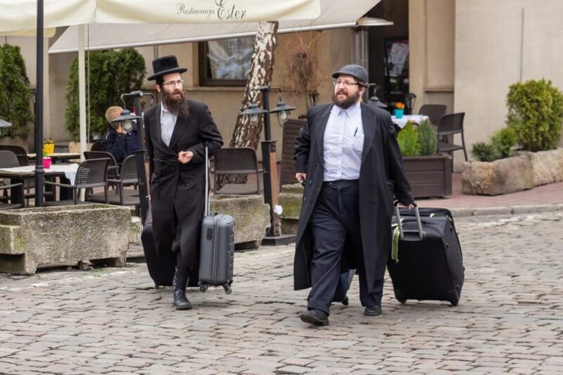 Kazimierz Jewish Quarter Tour & Schindler's Factory Guided - Key Points