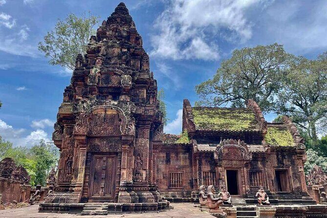 Kbal Spean Lingar River, Banteay Srei Temple & Pre Rup Tour - Exploring Banteay Srei: The "Jewel of Khmer Art"