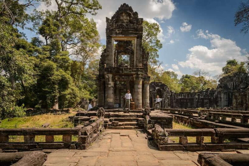 Kbal Spean Trekking Tour with Banteay Srei & Landmine Museum - Discover Cambodia’s Hidden Gems: Kbal Spean Trekking Tour with Banteay Srei & Landmine Museum