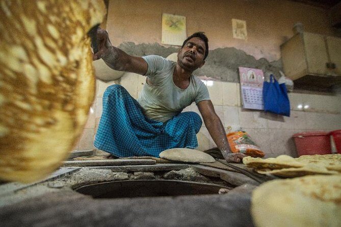 Kebab and Curry Food Walk with guide and transport in and around Mohd Ali Road! - Suitability and Considerations