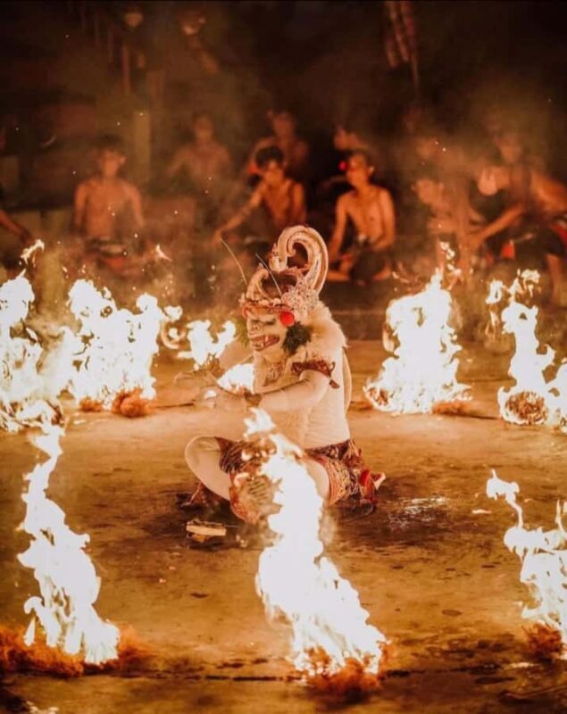 Kecak Fire Dance: Sacred Cliff Experience & Exclusive Beach - Key Points