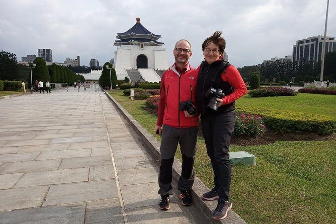 Keelung Shore Excursion: Xiangshan Hiking & Classic Taipei Culture Private Tour - Who Is This Tour Best For?