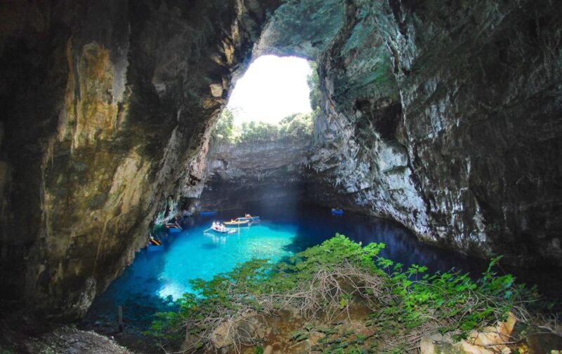 Kefalonia Adventure - Discovering Kefalonia’s Scenic and Cultural Gems