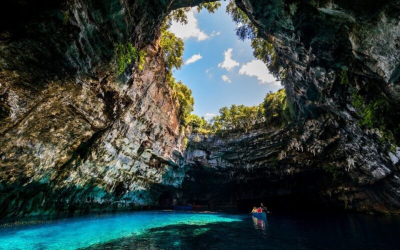 Kefalonia Highlights Robola Winery, Melissani & Fiscardo - A Full Day of Kefalonia’s Best Sights