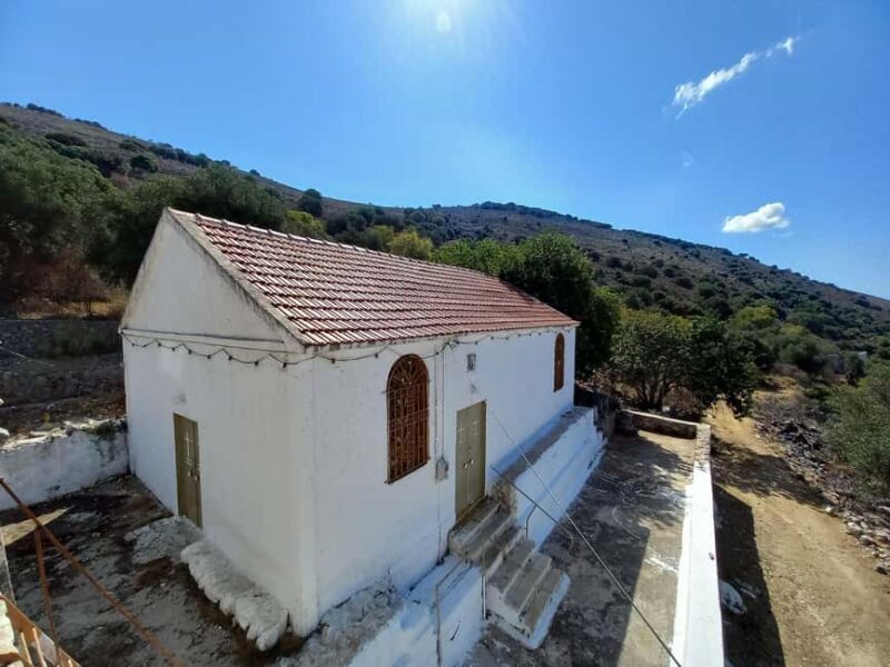 Kefalonia: Old Farsa Village Morning Walking Tour - Practical Details: What to Know Before You Go