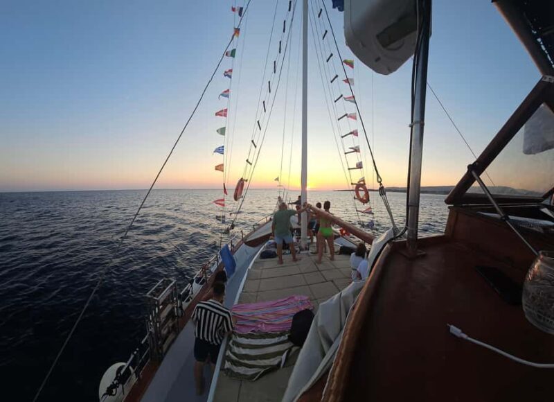 Kefalonia: Sunset Cruise from Argostoli with Snacks & Wine - What Makes This Tour Stand Out?