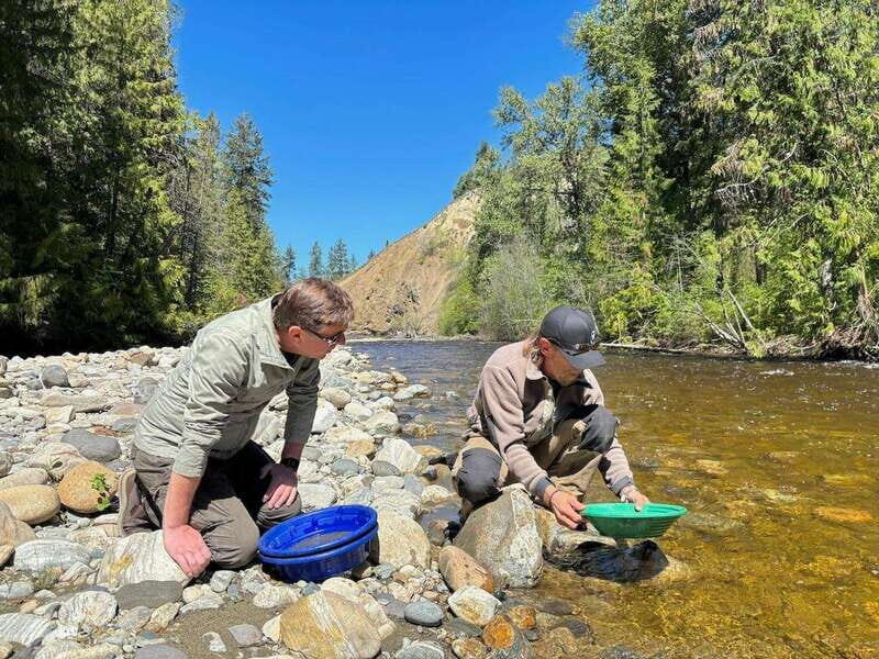 Kelowna E-Bike Gold Panning Expedition - A Closer Look at the Kelowna E-Bike Gold Panning Expedition