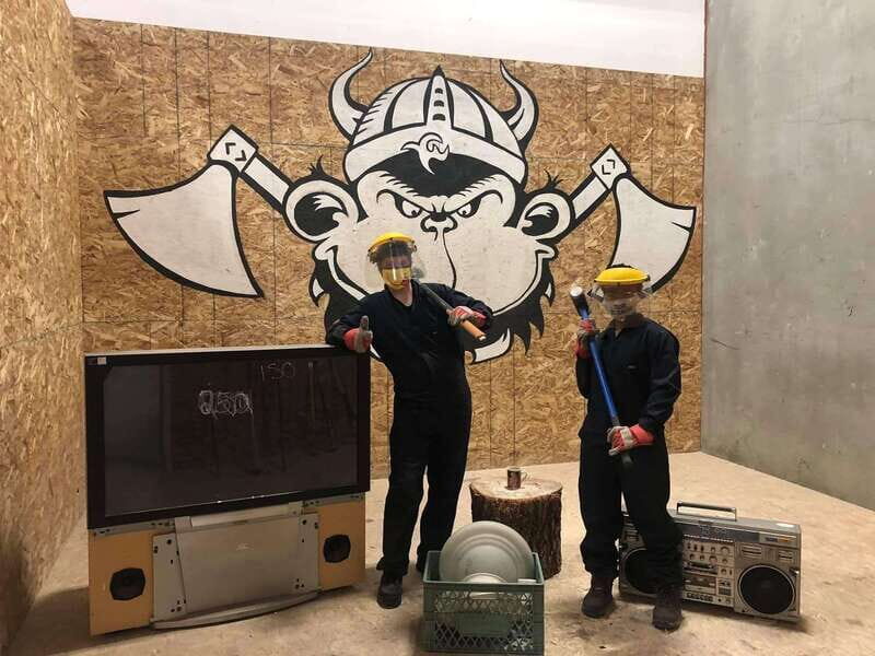 Kelowna: E-Bike Ride and Axe Throwing Adventure - Practical Details and Comfort